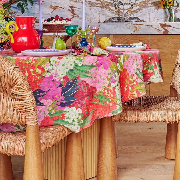 Christmas Table Wear and Decorations